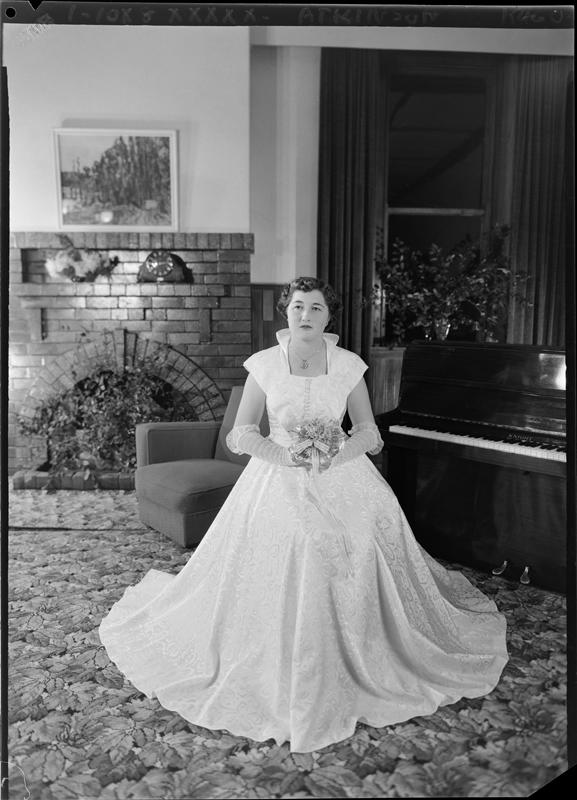 Nina Atkinson, Debutante - Puke Ariki