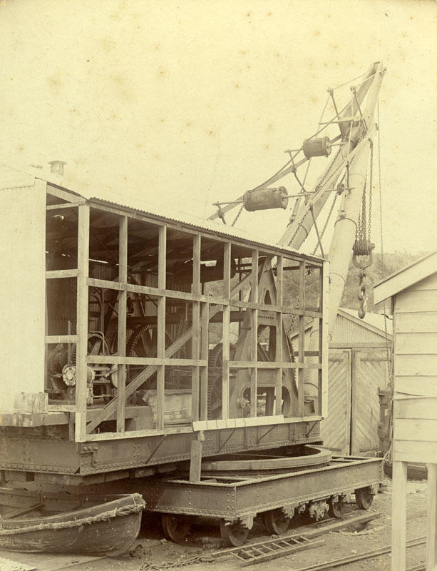 Side view of 40 ton Jumbo steam powered crane, New Plymouth - Puke Ariki