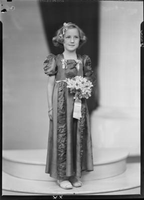 Dunn, Flower Girl - Puke Ariki