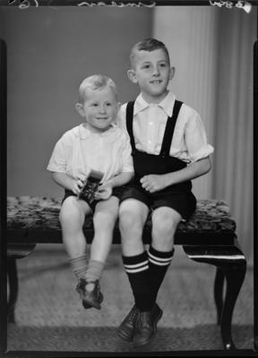 Sinclair, Children - Puke Ariki