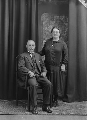Emerson, Couple - Puke Ariki