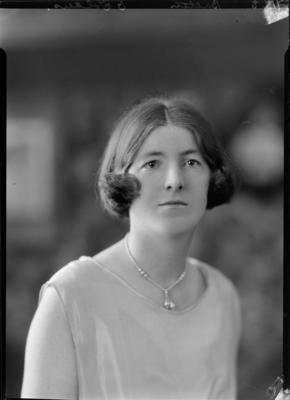 Batten, Woman - Puke Ariki