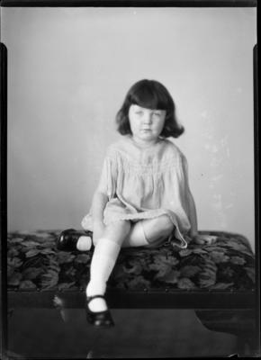 Brough, Girl - Puke Ariki