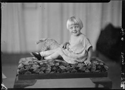 Corrie, Girl - Puke Ariki