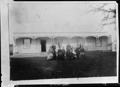 Knuckey, Group - Puke Ariki