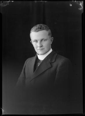 Father Richard Gilhooly - Puke Ariki