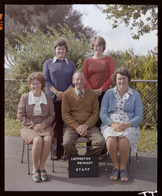 Lepperton School , Staff Group - Puke Ariki