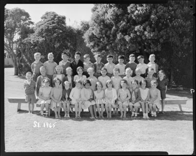 Fitzroy School, Group. - Puke Ariki
