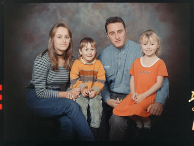 Crofskey, Family Group - Puke Ariki