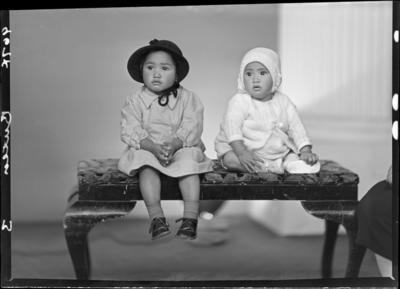 Annie and Josephine Koha - Puke Ariki
