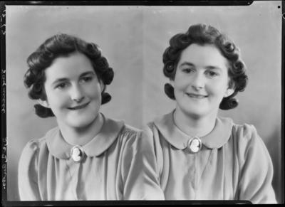 Saywell, Woman - Puke Ariki