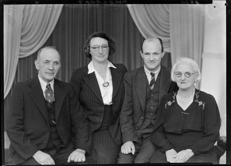 Moore, Family - Puke Ariki