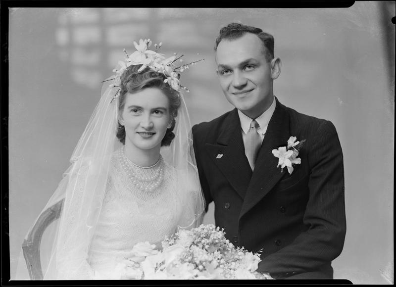 Weir, Wedding - Puke Ariki