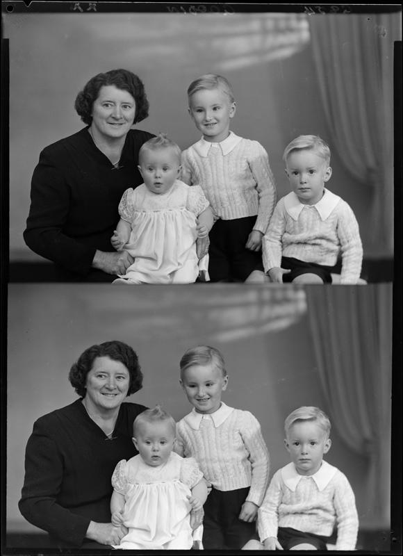 Goodin, Woman and children - Puke Ariki