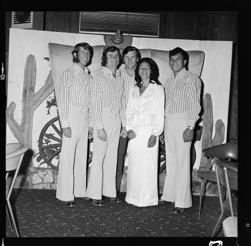 Unknown, Group - Puke Ariki