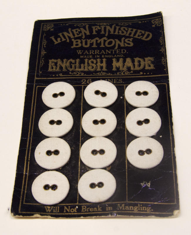 Set, buttons - Puke Ariki