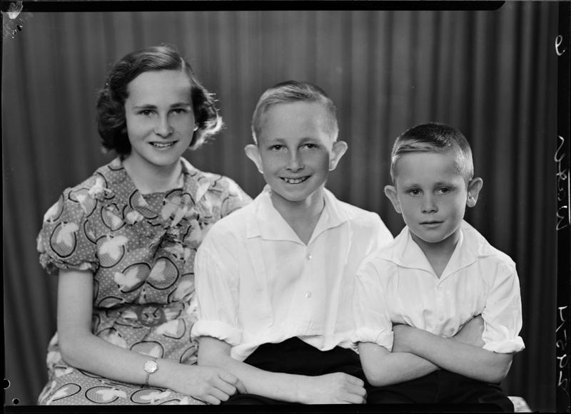 Thelma, Terry and Darcy Wafer - Puke Ariki