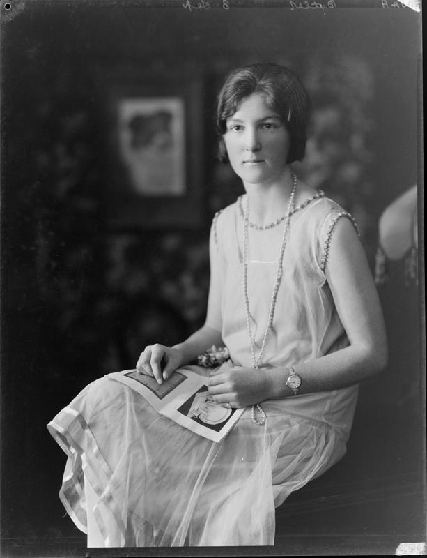 Butler, Woman - Puke Ariki