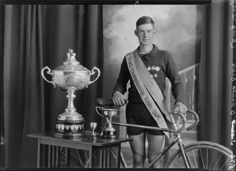 Cecil Tippins - Puke Ariki