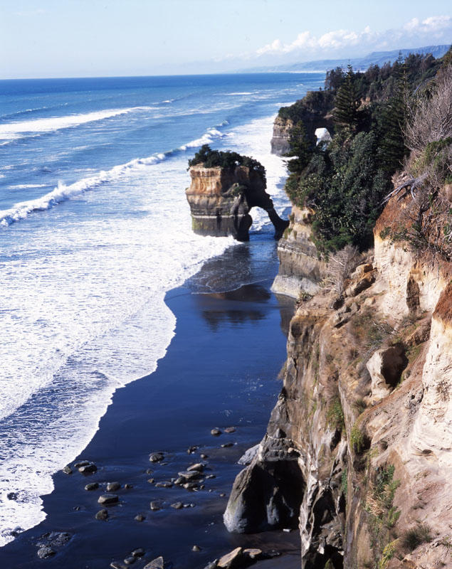 Tongaporutu Coastline - from O'Sullivan's farm looking north, 23 ...