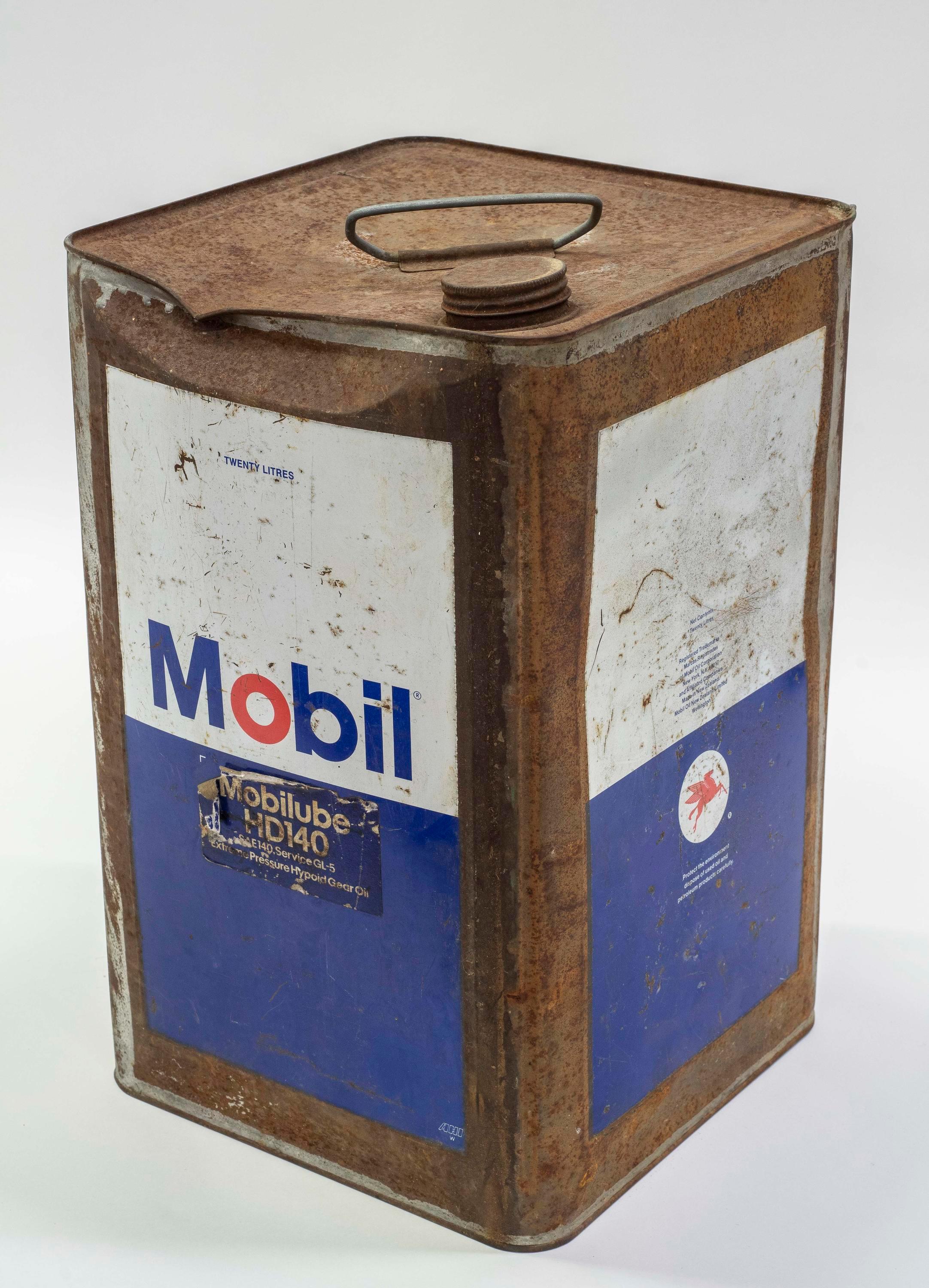 Can, Mobil Oil - Puke Ariki