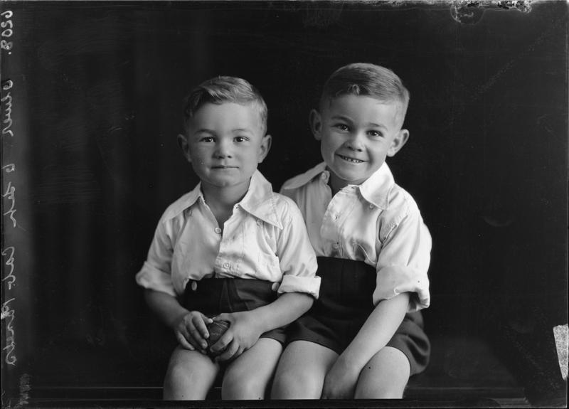 Oliver, Children - Puke Ariki