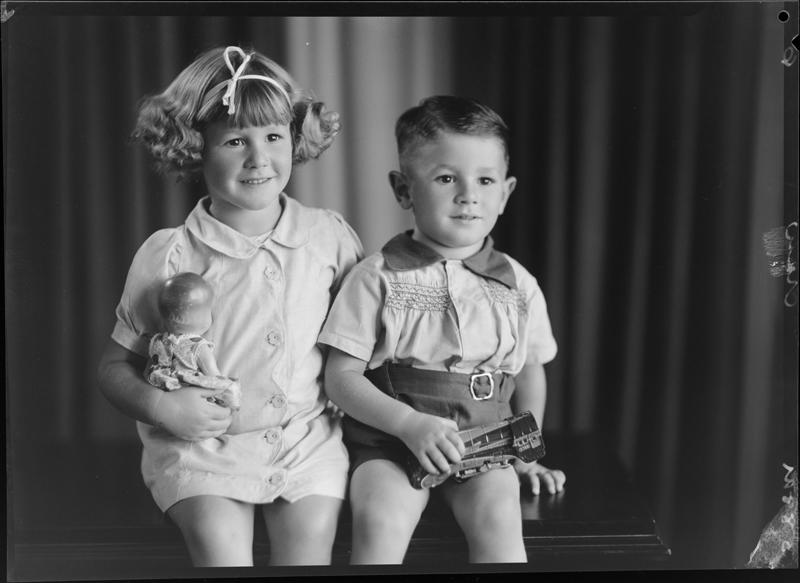 Peggy and Peter Crow - Puke Ariki