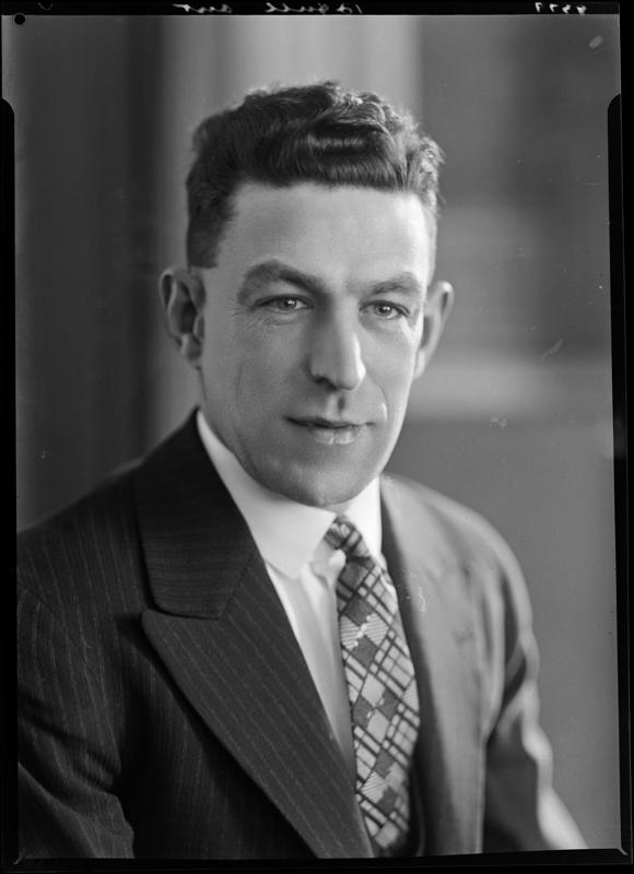 De Haro, Man - Puke Ariki