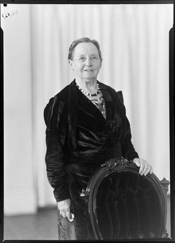Grant, Woman - Puke Ariki