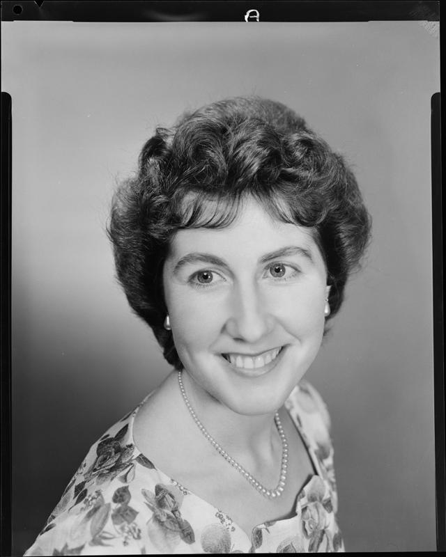 Collins; Woman - Puke Ariki