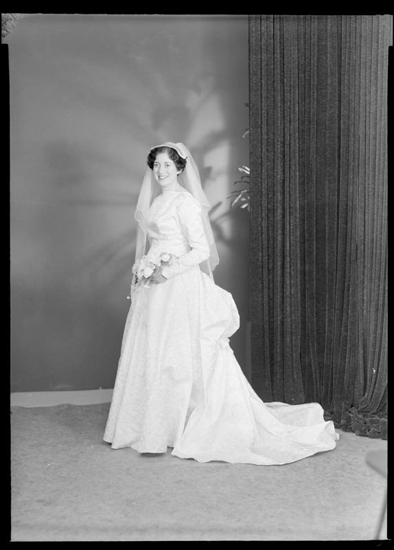 Linaker, Wedding - Puke Ariki