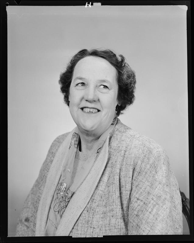 Mrs P Veale - Puke Ariki