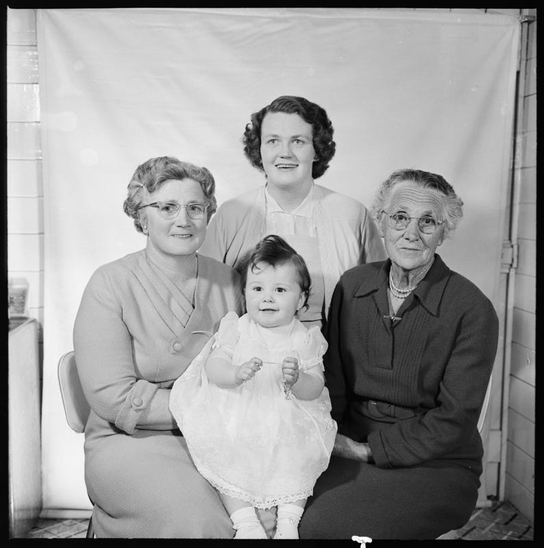 Richardson, Family - Puke Ariki