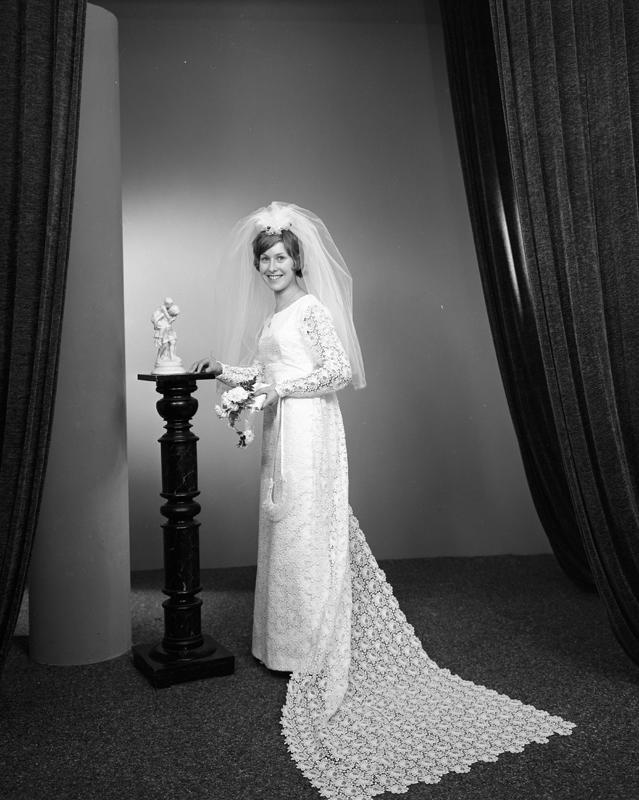 Roach-Hardie, Wedding - Puke Ariki