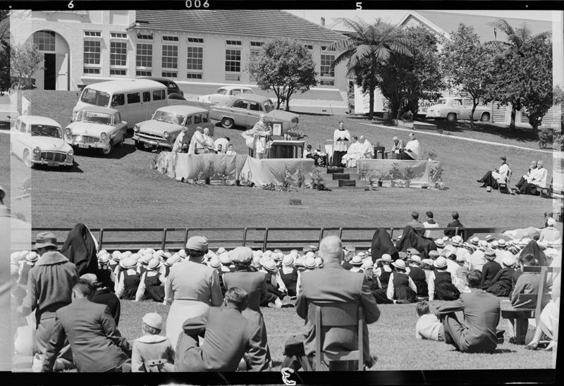 Catholic Centennial, Ceremony - Puke Ariki