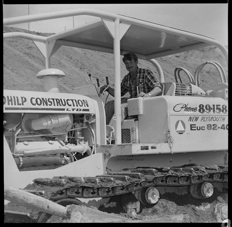 Clyde Engineering, Man - Puke Ariki