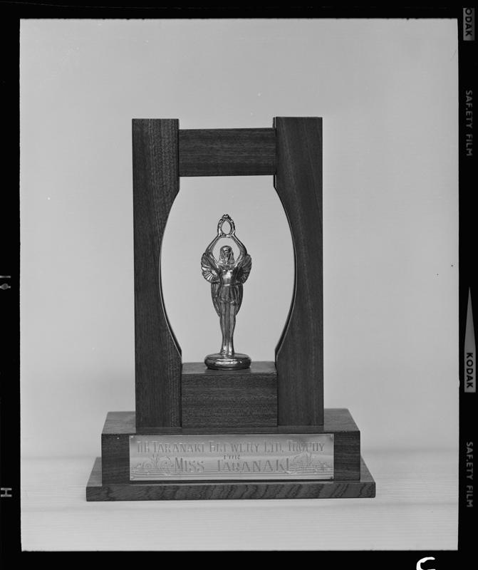 Komene, Miss Taranaki Trophy - Puke Ariki