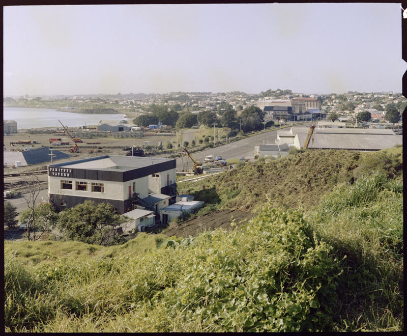Shell B.P. & Todd, Landscape - Puke Ariki