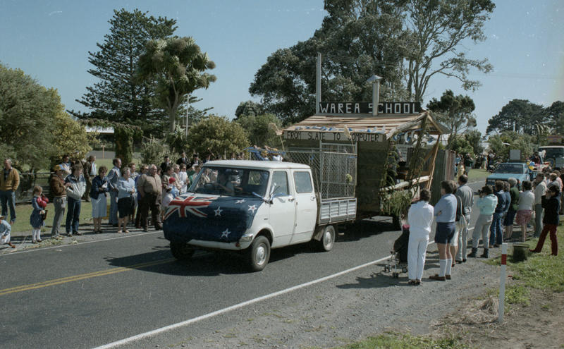 Warea School Centenary, Parade - Puke Ariki