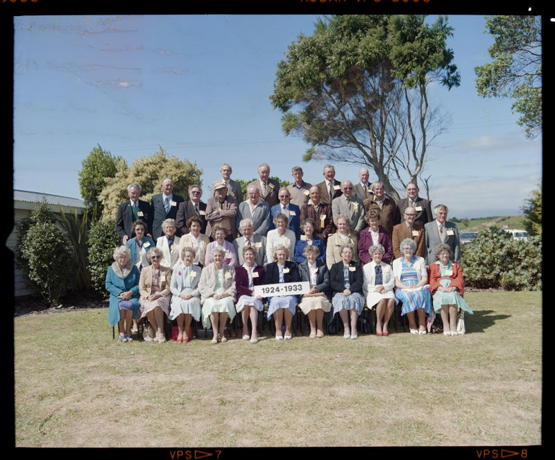 Warea School Centenary, Group - Puke Ariki