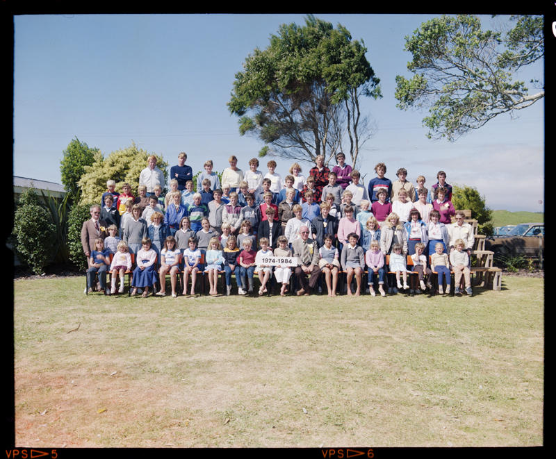 Warea School Centenary, Group - Puke Ariki