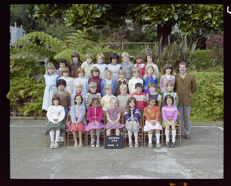 Moturoa Primary School, Class Group - Puke Ariki