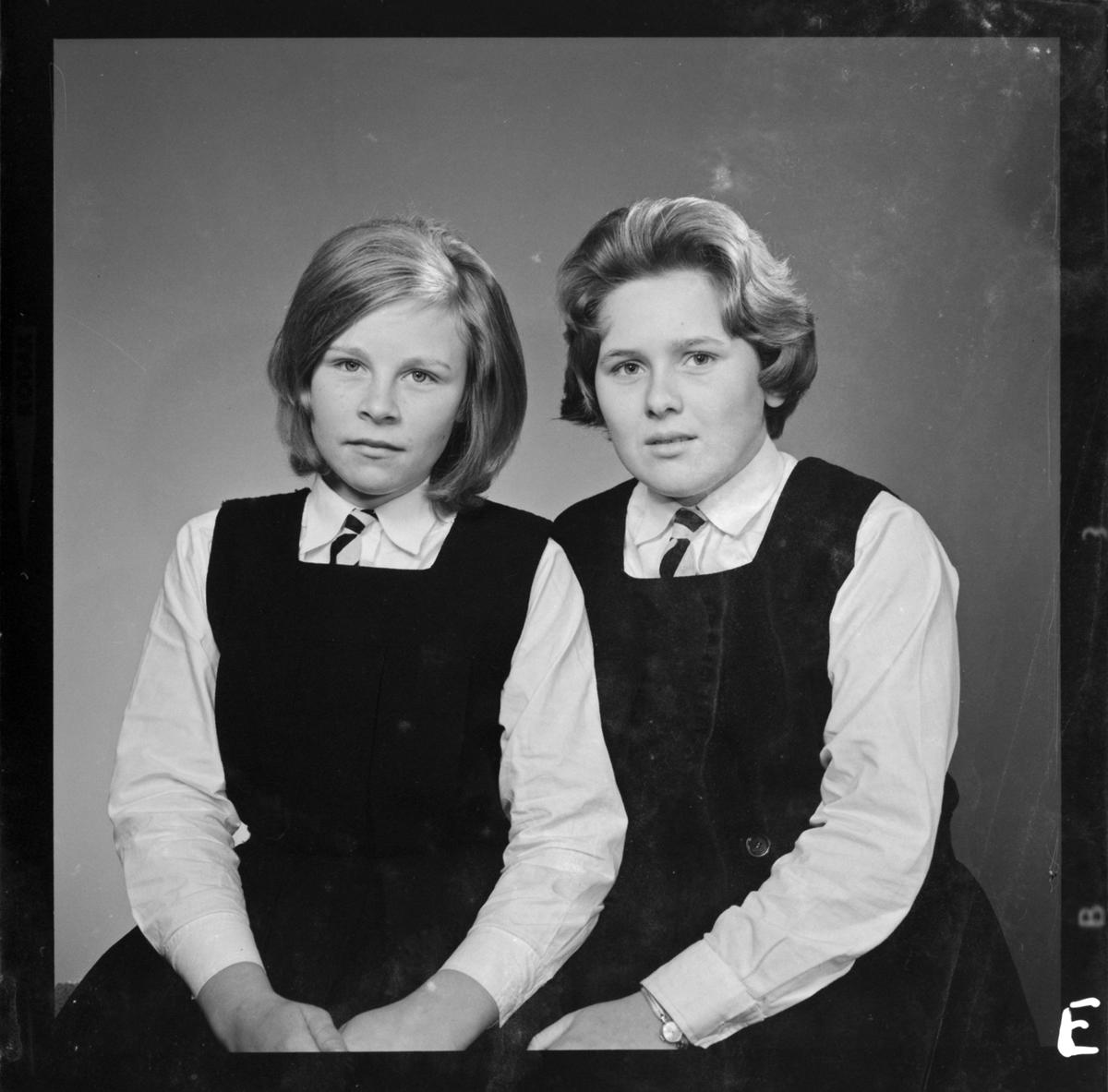 Sim, Girls - Puke Ariki