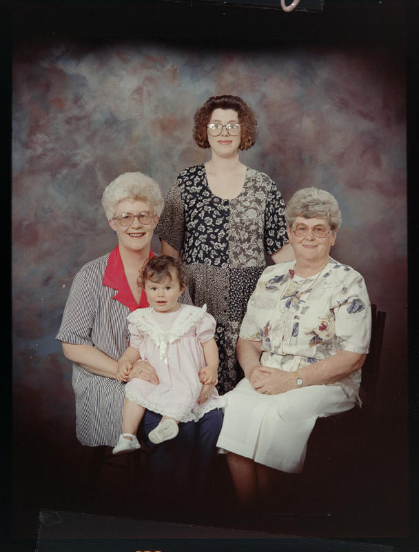 Stockman, Family group - Puke Ariki