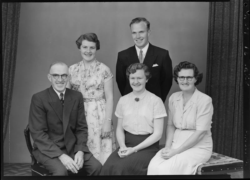 Phillips, Family - Puke Ariki