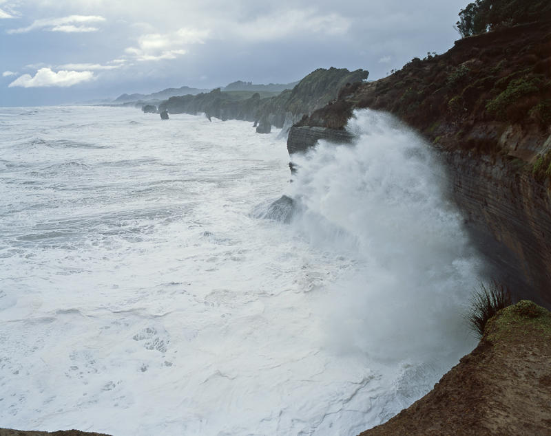 Tongaporutu Coastline - storm waves, from Gibbs' Fishing Point, 19 ...