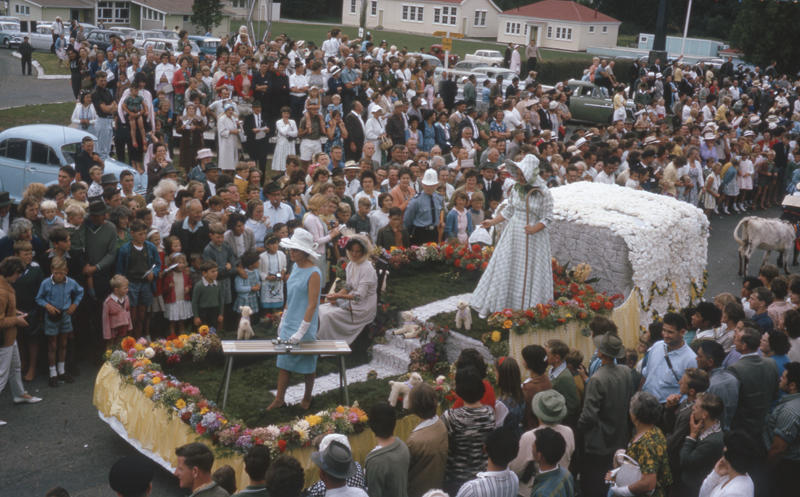 Okato jubilee, parade, Okato - Puke Ariki
