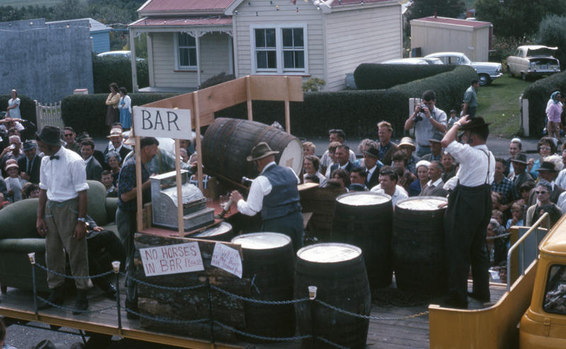 Okato jubilee, parade, Okato - Puke Ariki