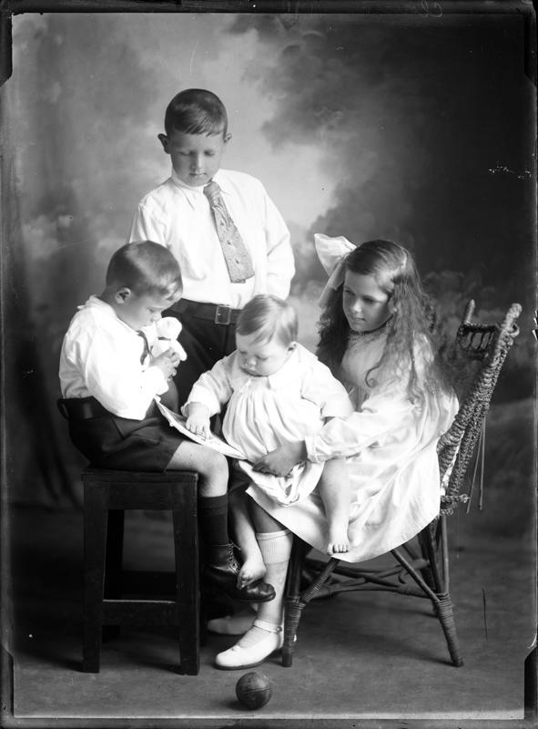 Clouston Children - Puke Ariki