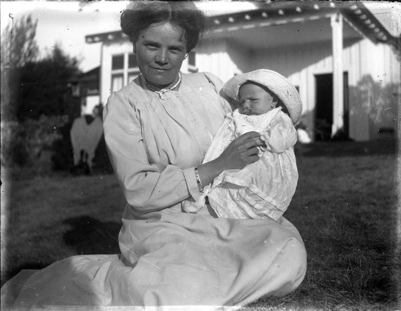 Olive Allen and Baby - Puke Ariki